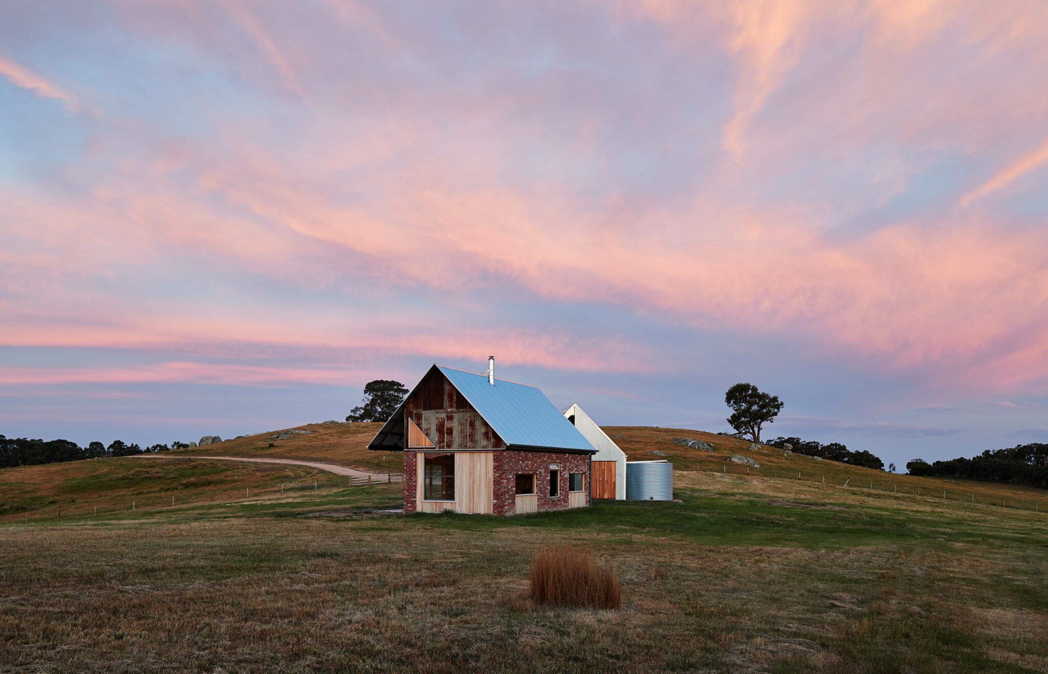 Nulla Vale House and Shed - MRTN Architects
