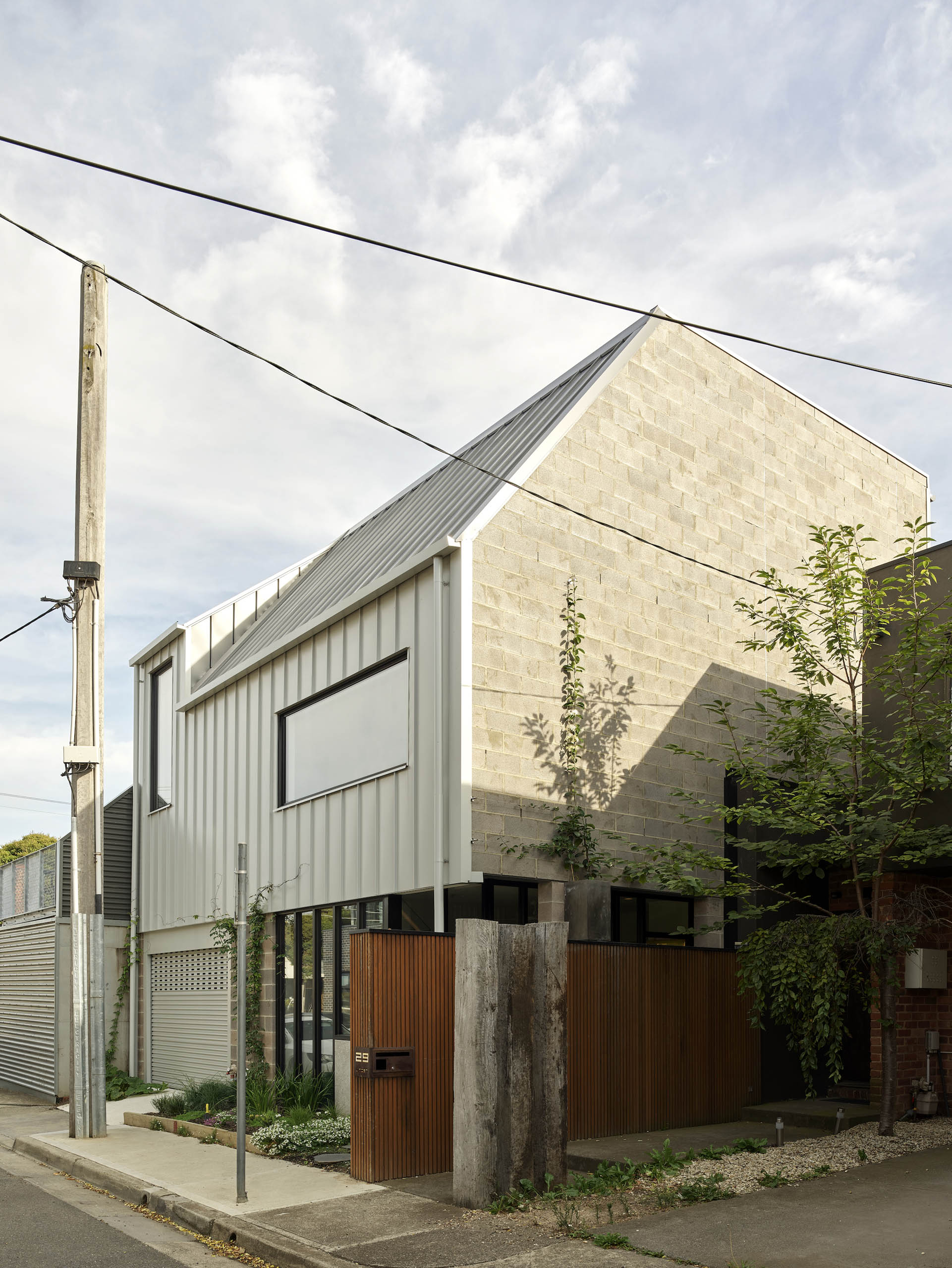 House For Eva - MRTN Architects