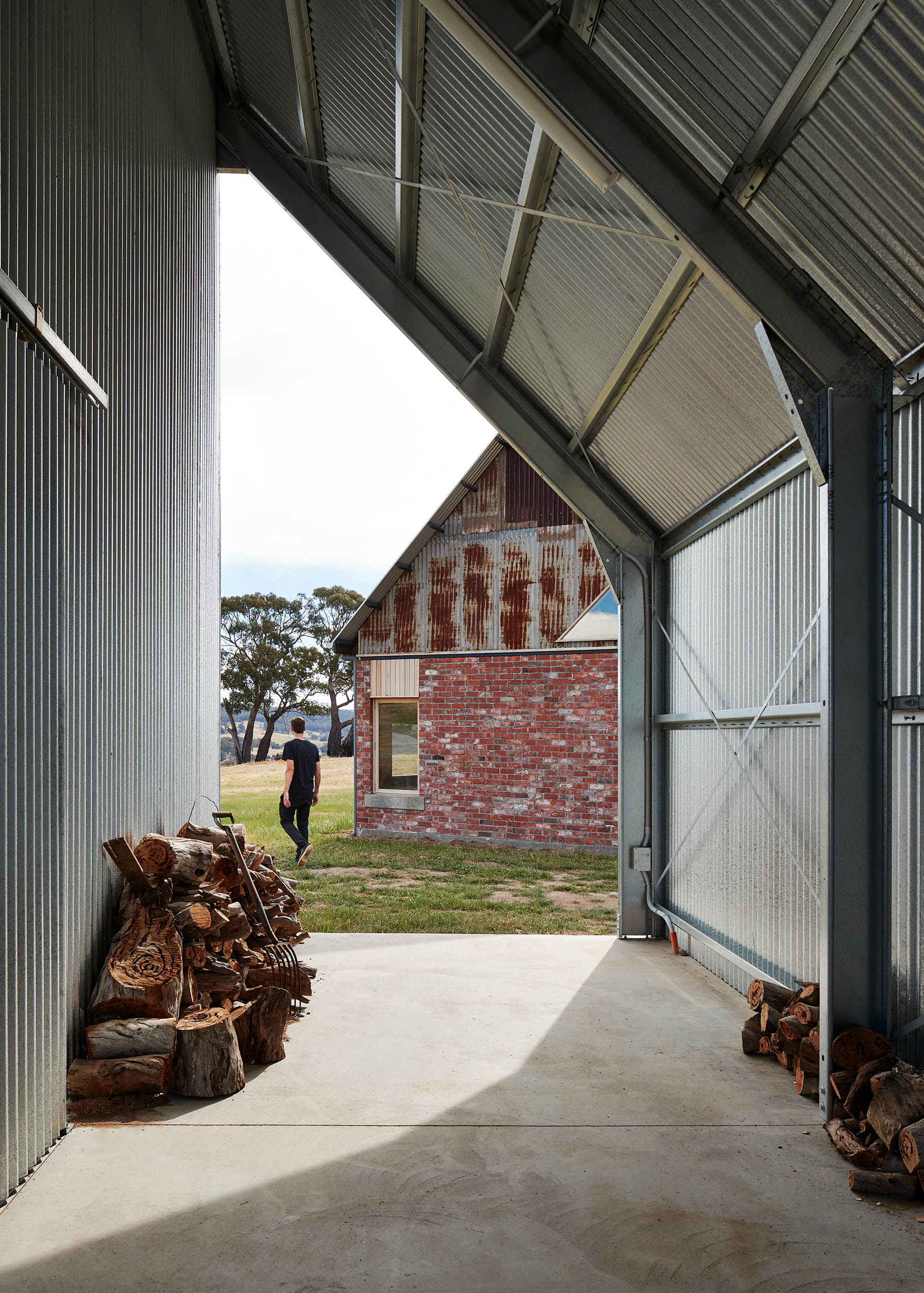 Nulla Vale House and Shed - MRTN Architects